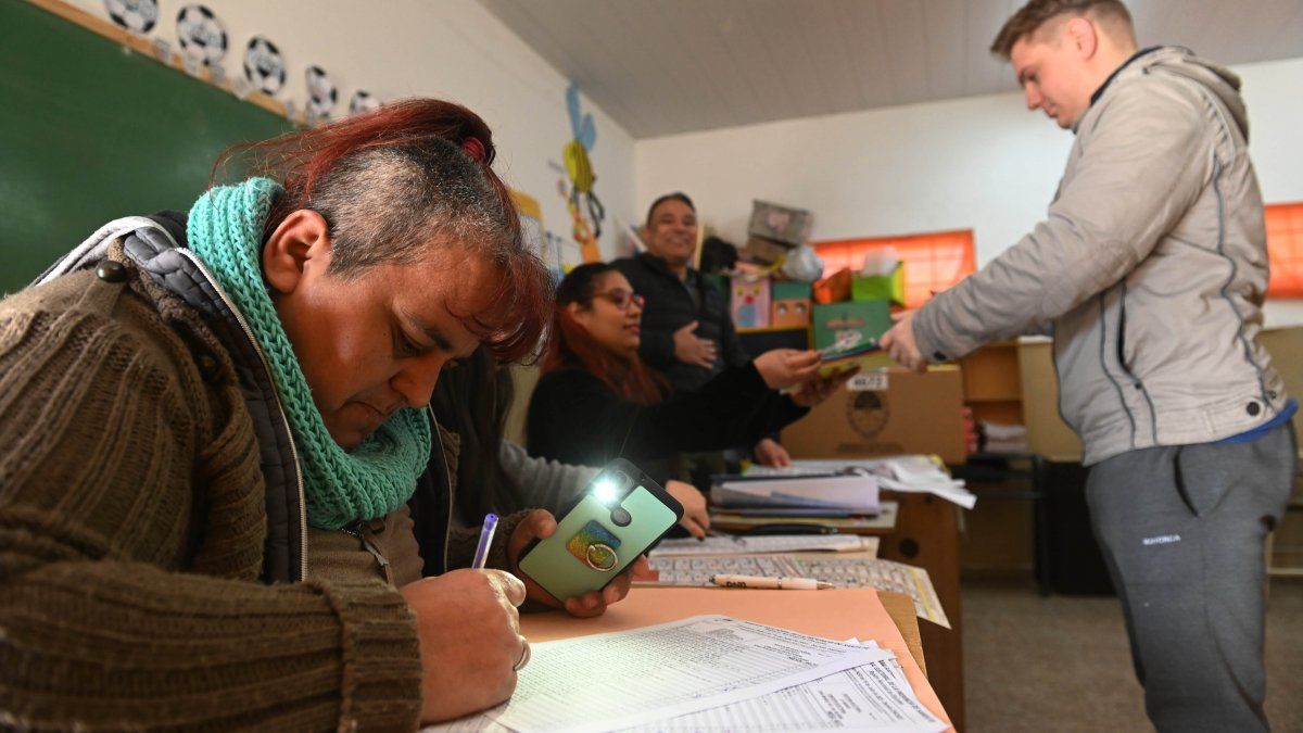 Elecciones 2025 En Santa Fe El Primer Test Electoral De 2025 El 1015