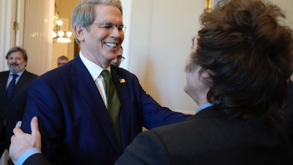 Scott Bessent, sobre Javier Milei: “Está pasando de ser un pensador a ...