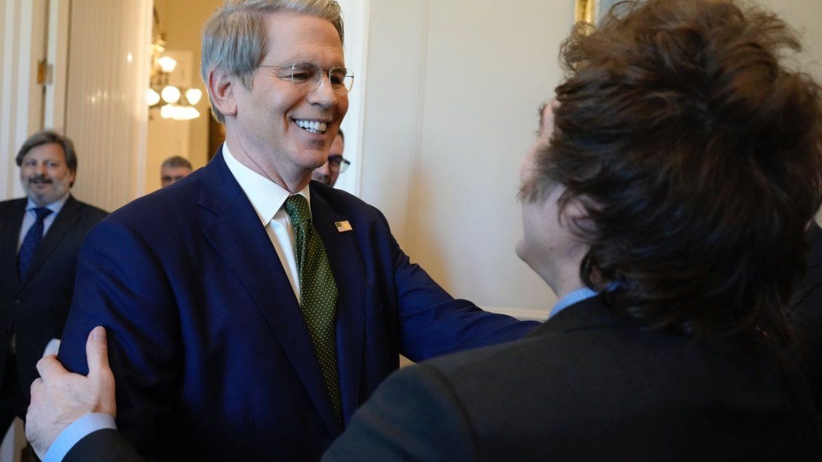 Scott Bessent, sobre Javier Milei: “Está pasando de ser un pensador a ...